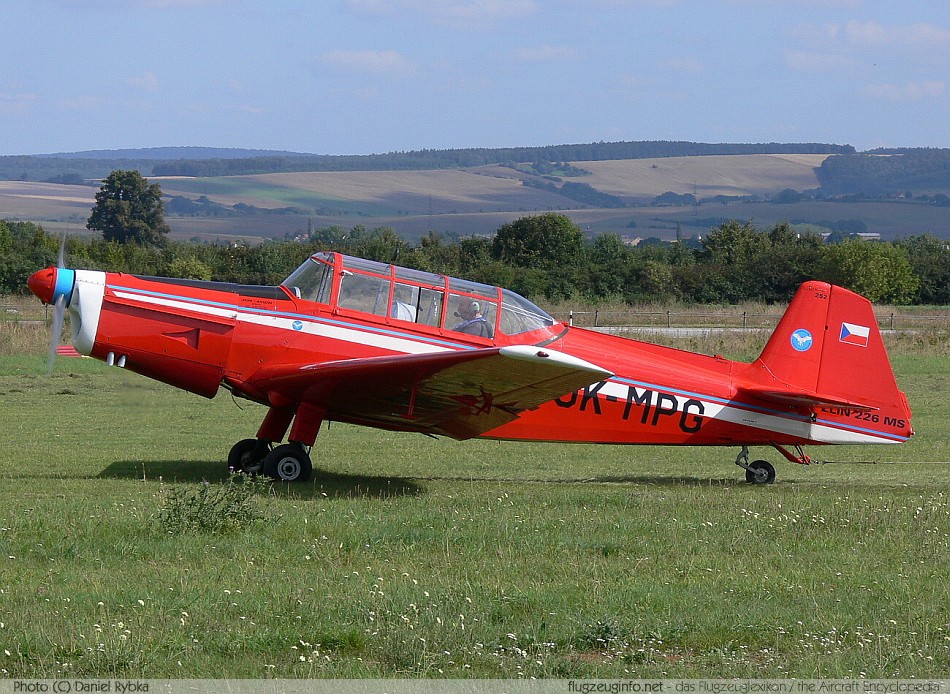 Zlin (Moravan) Zlin Z 226 - Specifications - Technical Data / Description